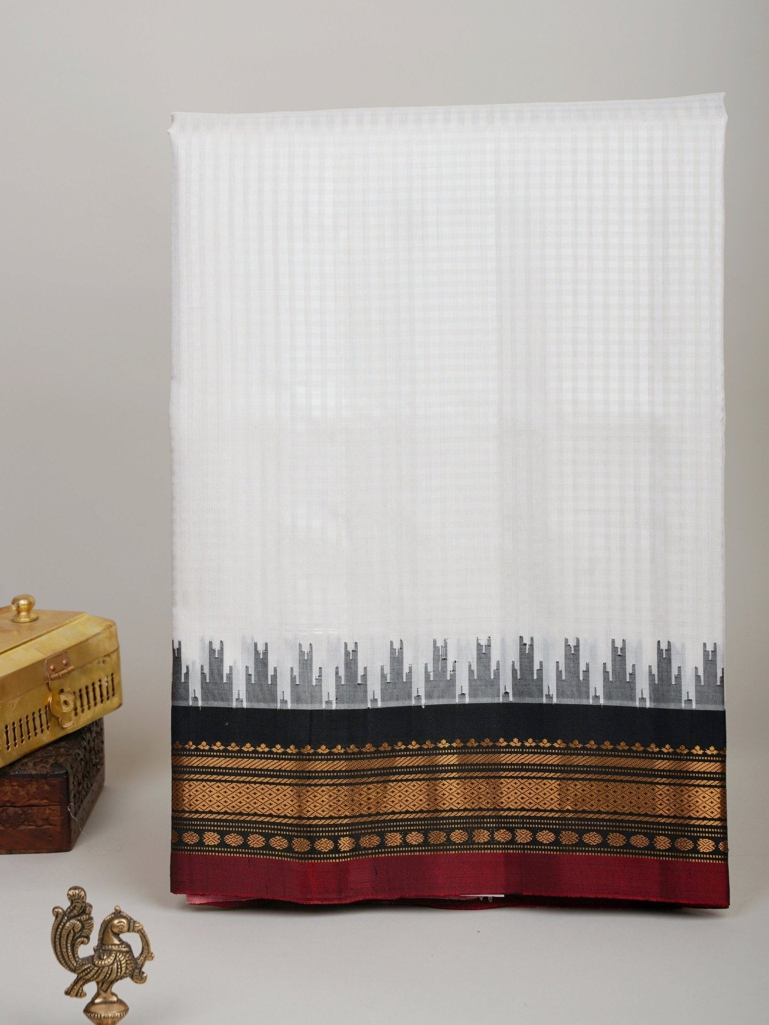 Namanarayani – Manoranjitham