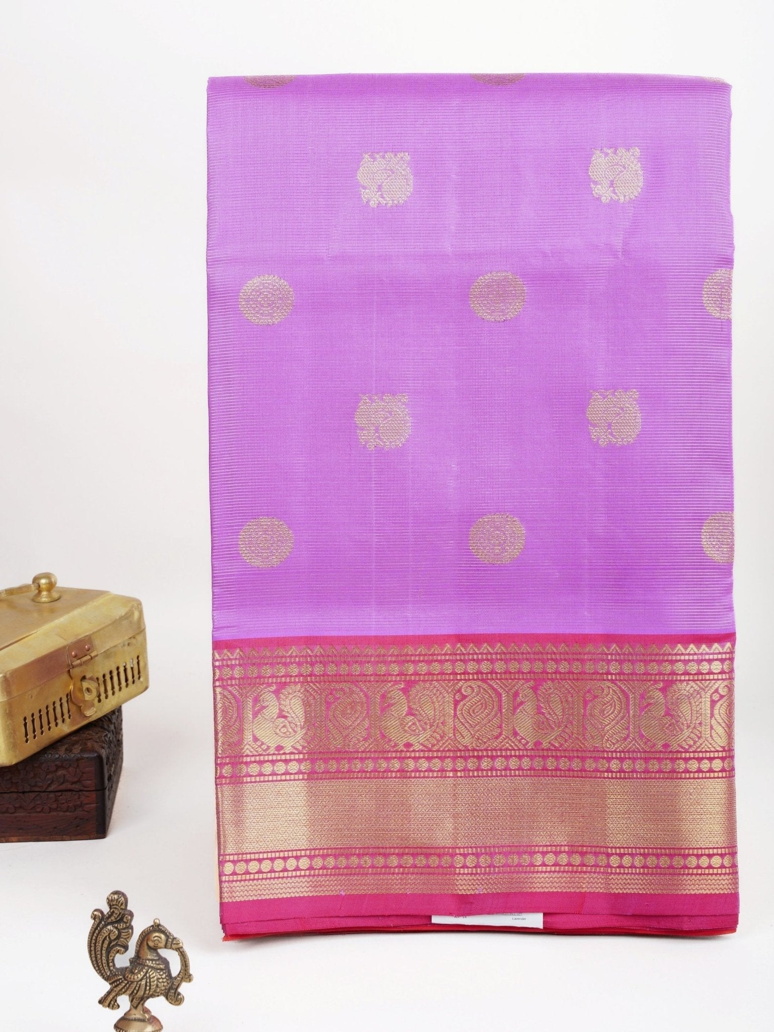 Venkatagiri Silk Lavender 100% Pure Silk – Manoranjitham